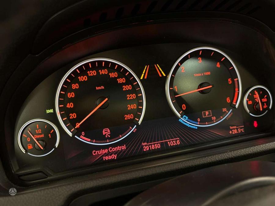 Pelēks BMW 530 Gran Turismo 2017 Marijampole, ar dzinēja tilpumu 2.99 L un nobraukumu 292 tūkst. km par 15999 €, foto 37 vietnē AUTOMOTO.COM.LV