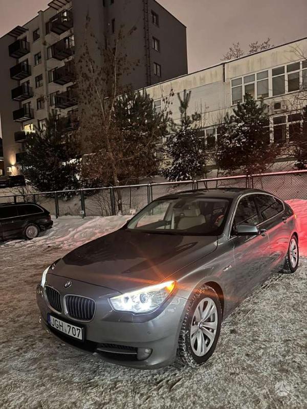 Grey BMW 530 Gran Turismo 2011 in Vilnius, with an engine capacity of 2.99 L and mileage of 398 thousand km for 9000 €, photo 1 on AUTOMOTO.COM.LV