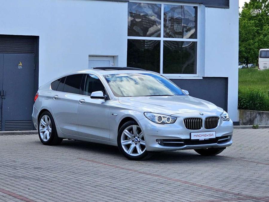 Grey BMW 530 Gran Turismo 2009 in Vilnius, with an engine capacity of 3.00 L and mileage of 262 thousand km for 8250 €, photo 8 on AUTOMOTO.COM.LV