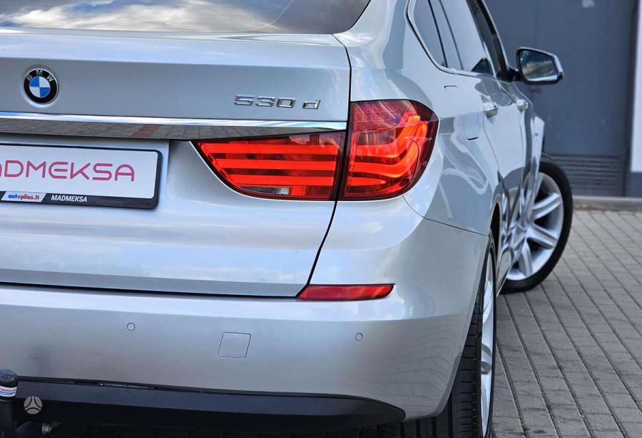 Grey BMW 530 Gran Turismo 2009 in Vilnius, with an engine capacity of 3.00 L and mileage of 262 thousand km for 8250 €, photo 17 on AUTOMOTO.COM.LV