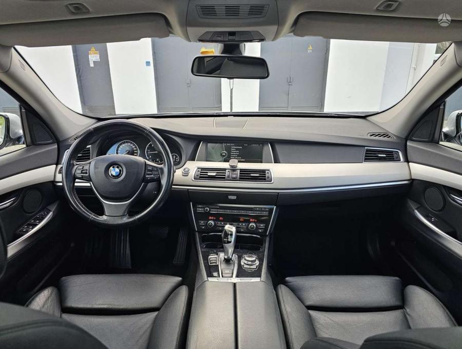 Grey BMW 530 Gran Turismo 2009 in Vilnius, with an engine capacity of 3.00 L and mileage of 262 thousand km for 8250 €, photo 21 on AUTOMOTO.COM.LV