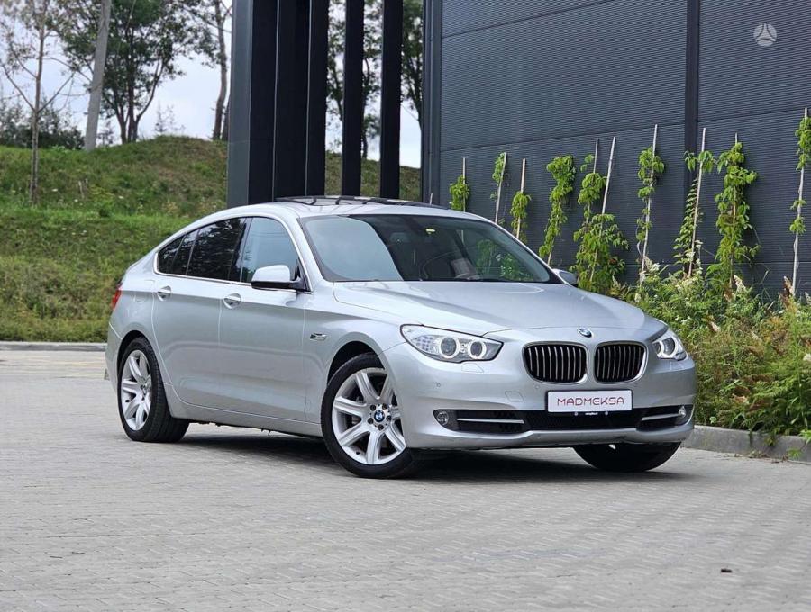 Pelēks BMW 530 Gran Turismo 2009 Viļņa, ar dzinēja tilpumu 3.00 L un nobraukumu 262 tūkst. km par 7750 €, foto 1 vietnē AUTOMOTO.COM.LV