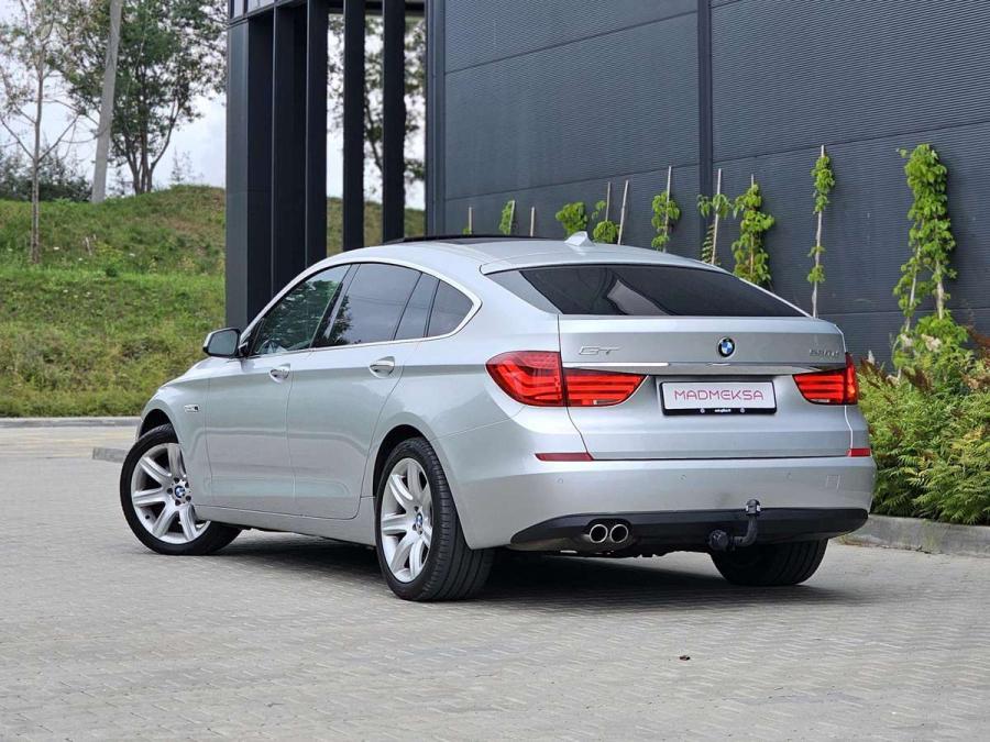 Pelēks BMW 530 Gran Turismo 2009 Viļņa, ar dzinēja tilpumu 3.00 L un nobraukumu 262 tūkst. km par 7750 €, foto 3 vietnē AUTOMOTO.COM.LV