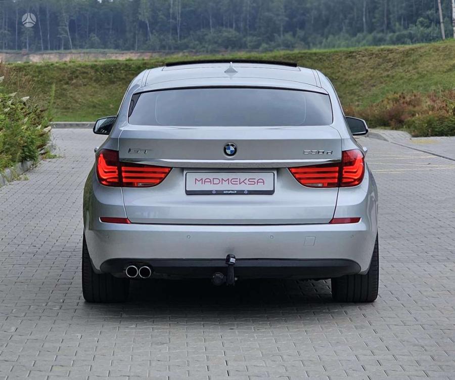 Pelēks BMW 530 Gran Turismo 2009 Viļņa, ar dzinēja tilpumu 3.00 L un nobraukumu 262 tūkst. km par 7750 €, foto 11 vietnē AUTOMOTO.COM.LV