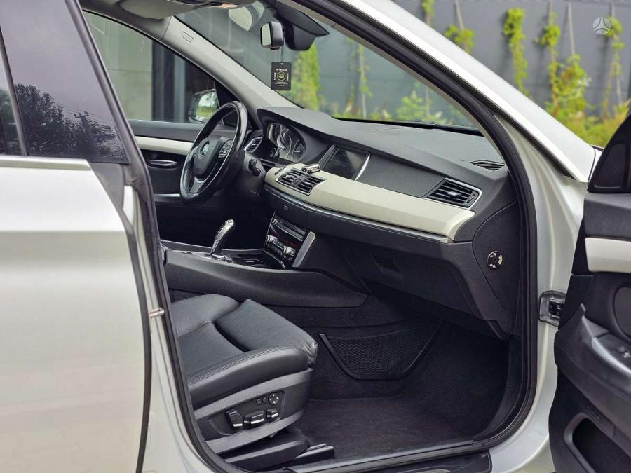 Pelēks BMW 530 Gran Turismo 2009 Viļņa, ar dzinēja tilpumu 3.00 L un nobraukumu 262 tūkst. km par 7750 €, foto 24 vietnē AUTOMOTO.COM.LV
