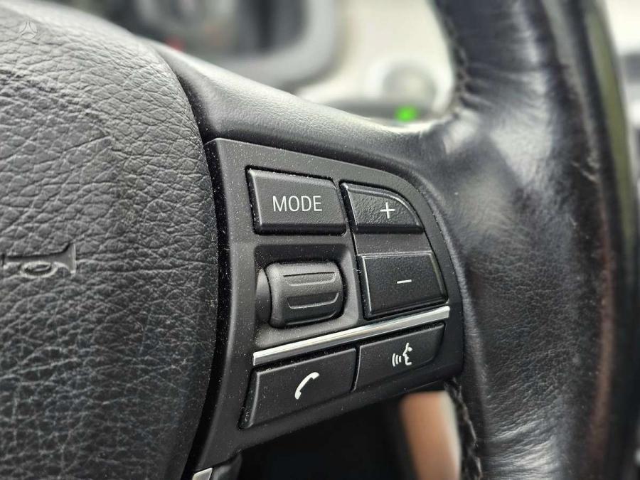 Pelēks BMW 530 Gran Turismo 2009 Viļņa, ar dzinēja tilpumu 3.00 L un nobraukumu 262 tūkst. km par 7750 €, foto 36 vietnē AUTOMOTO.COM.LV