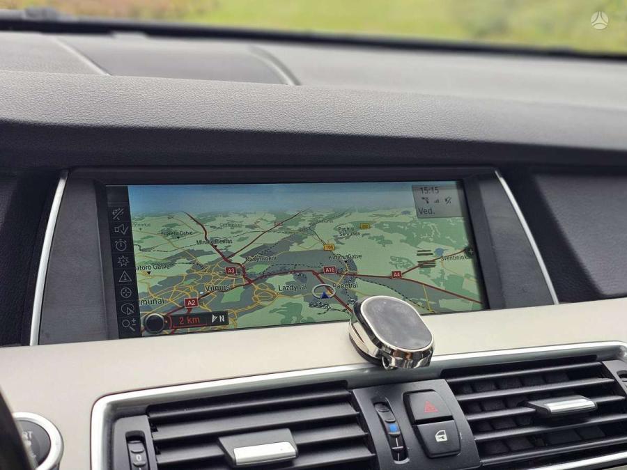 Pelēks BMW 530 Gran Turismo 2009 Viļņa, ar dzinēja tilpumu 3.00 L un nobraukumu 262 tūkst. km par 7750 €, foto 40 vietnē AUTOMOTO.COM.LV