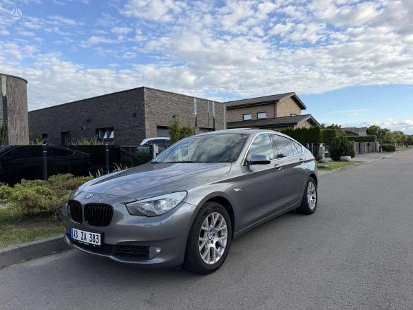 Grey BMW 530 Gran Turismo 2010 in Kaunas, with an engine capacity of 3.00 L and mileage of 386 thousand km for 6650 €, photo 1 on AUTOMOTO.COM.LV