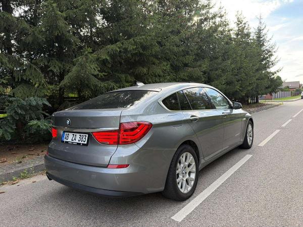 Grey BMW 530 Gran Turismo 2010 in Kaunas, with an engine capacity of 3.00 L and mileage of 386 thousand km for 6650 €, photo 3 on AUTOMOTO.COM.LV