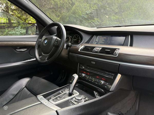 Grey BMW 530 Gran Turismo 2010 in Kaunas, with an engine capacity of 3.00 L and mileage of 386 thousand km for 6650 €, photo 10 on AUTOMOTO.COM.LV
