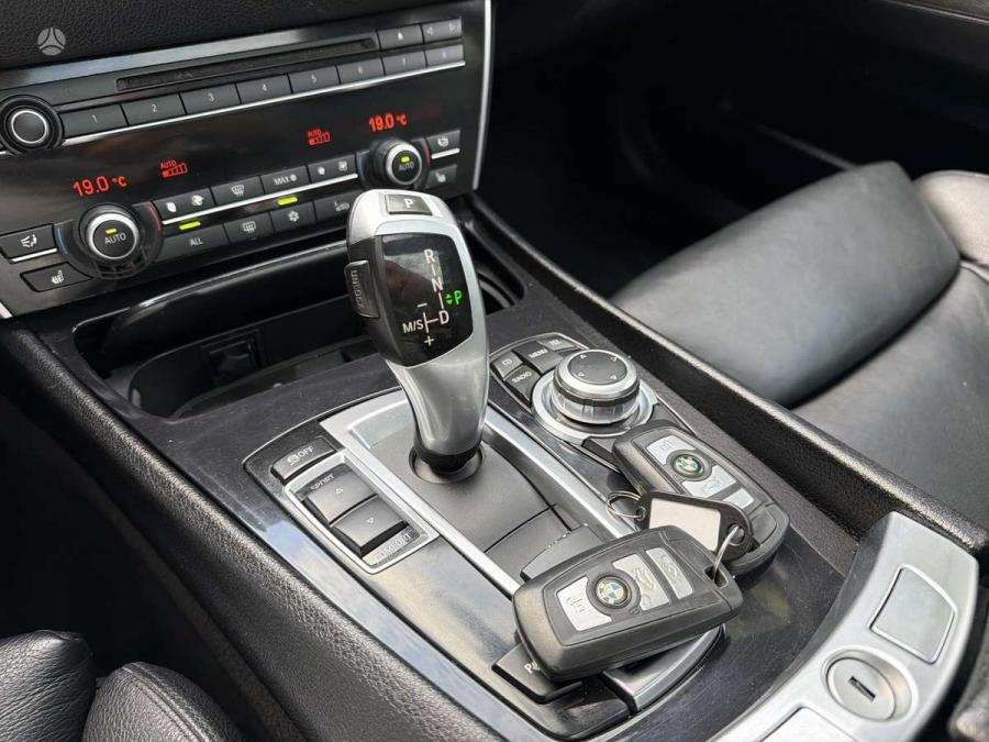 Серый БМВ 530 Gran Turismo 2010 в Каунас, объемом двигателя 3.00 л и пробегом 386 тыс. км за 6650 €, фото 21 на AUTOMOTO.COM.LV