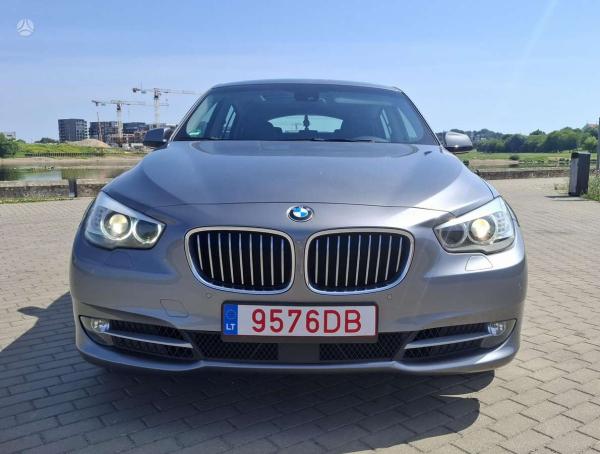 Grey BMW 530 Gran Turismo 2012 in Kaunas, with an engine capacity of 2.99 L and mileage of 365 thousand km for 8000 €, photo 2 on AUTOMOTO.COM.LV