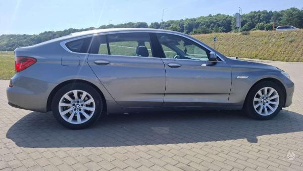 Grey BMW 530 Gran Turismo 2012 in Kaunas, with an engine capacity of 2.99 L and mileage of 365 thousand km for 8000 €, photo 4 on AUTOMOTO.COM.LV
