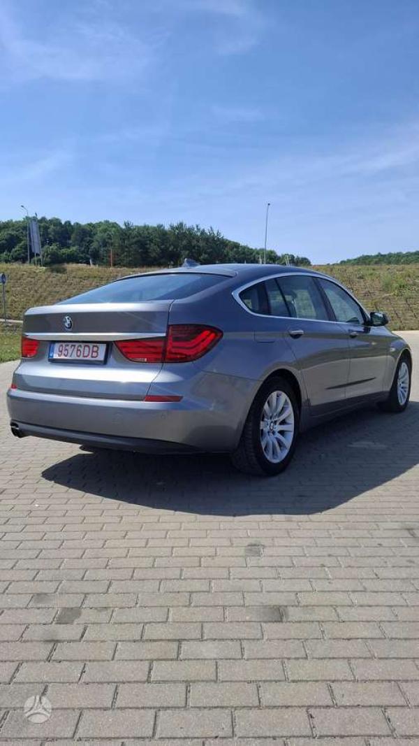 Grey BMW 530 Gran Turismo 2012 in Kaunas, with an engine capacity of 2.99 L and mileage of 365 thousand km for 8000 €, photo 5 on AUTOMOTO.COM.LV