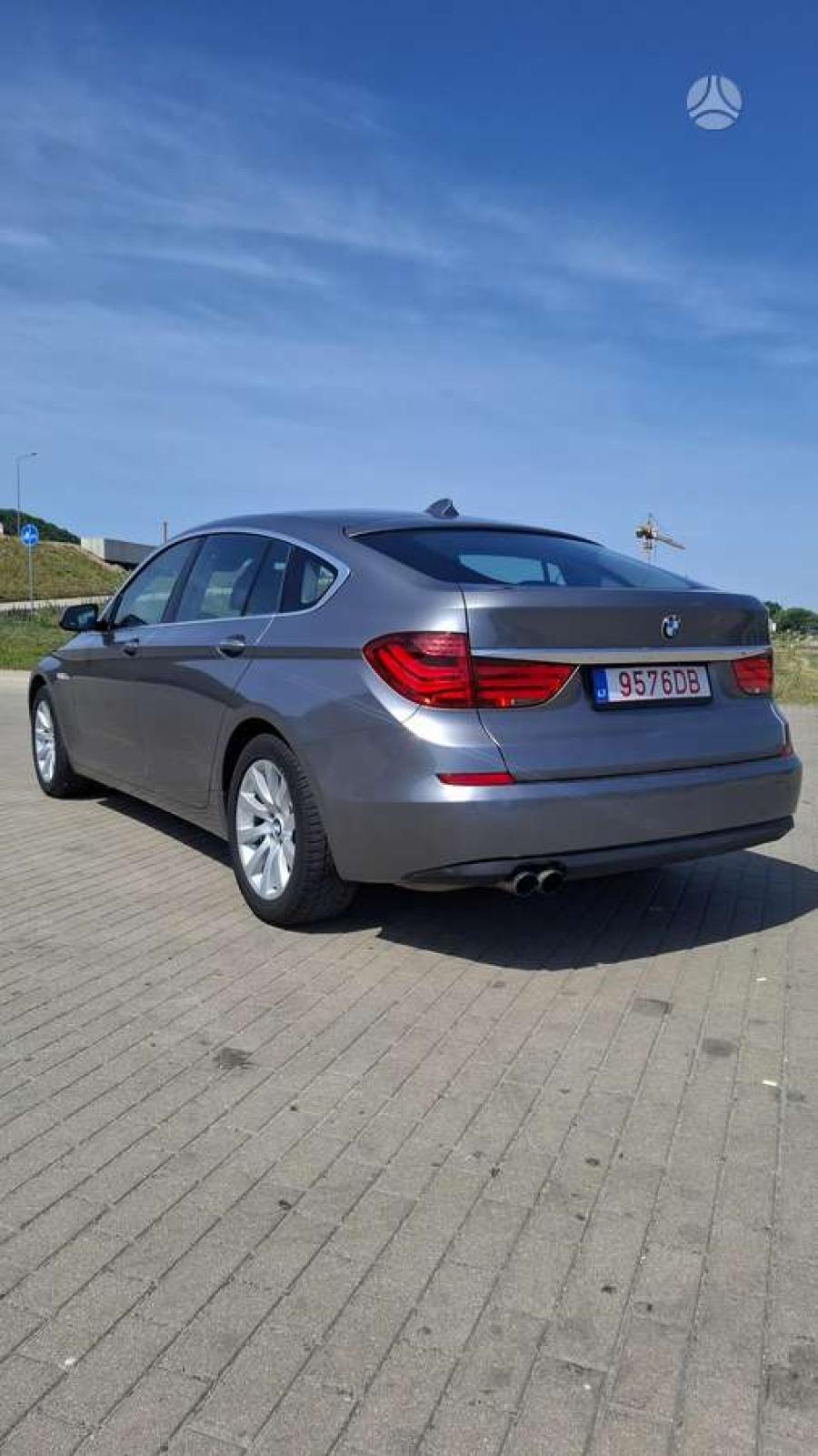 Pelēks BMW 530 Gran Turismo 2012 Kauņa, ar dzinēja tilpumu 2.99 L un nobraukumu 365 tūkst. km par 8000 €, foto 7 vietnē AUTOMOTO.COM.LV