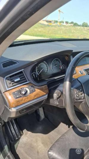Pelēks BMW 530 Gran Turismo 2012 Kauņa, ar dzinēja tilpumu 2.99 L un nobraukumu 365 tūkst. km par 8000 €, foto 20 vietnē AUTOMOTO.COM.LV