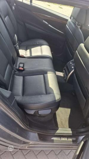 Pelēks BMW 530 Gran Turismo 2012 Kauņa, ar dzinēja tilpumu 2.99 L un nobraukumu 365 tūkst. km par 8000 €, foto 22 vietnē AUTOMOTO.COM.LV