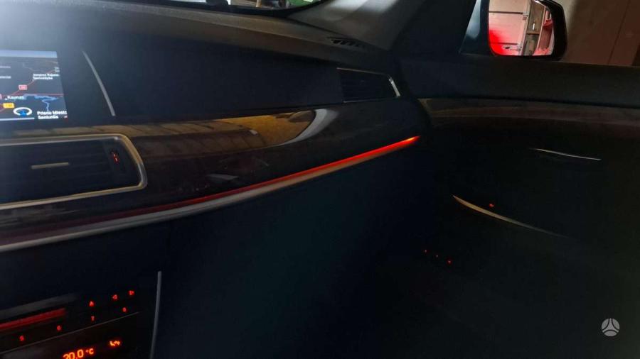 Pelēks BMW 530 Gran Turismo 2012 Kauņa, ar dzinēja tilpumu 2.99 L un nobraukumu 365 tūkst. km par 8000 €, foto 24 vietnē AUTOMOTO.COM.LV