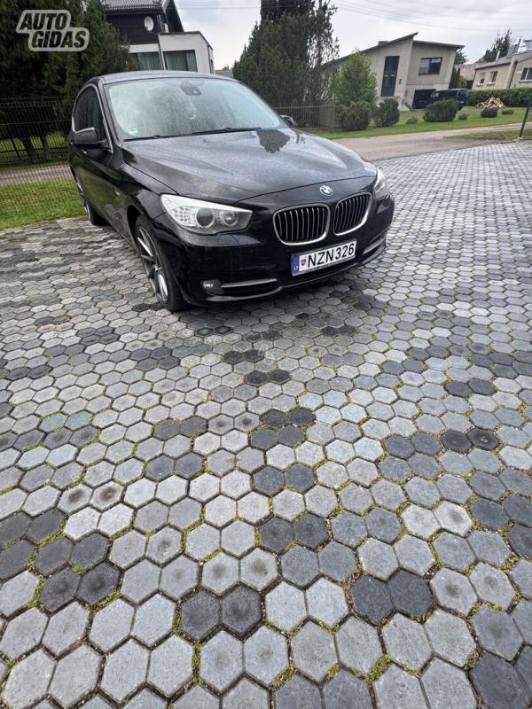 BMW 530 Gran Turismo 2010 Šakiai vietnē BMW 530 Gran Turismo 2010 Šakiai, ar dzinēja tilpumu 3.00 L un nobraukumu 388 tūkst. km par 7000 €, foto 3 vietnē AUTOMOTO.COM.LV