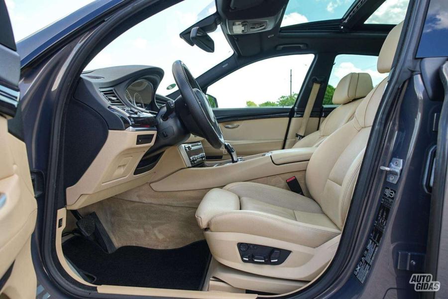 BMW 530 Gran Turismo 2013 Marijampole, ar dzinēja tilpumu 3.00 L un nobraukumu 208 tūkst. km par 12750 €, foto 29 vietnē AUTOMOTO.COM.LV