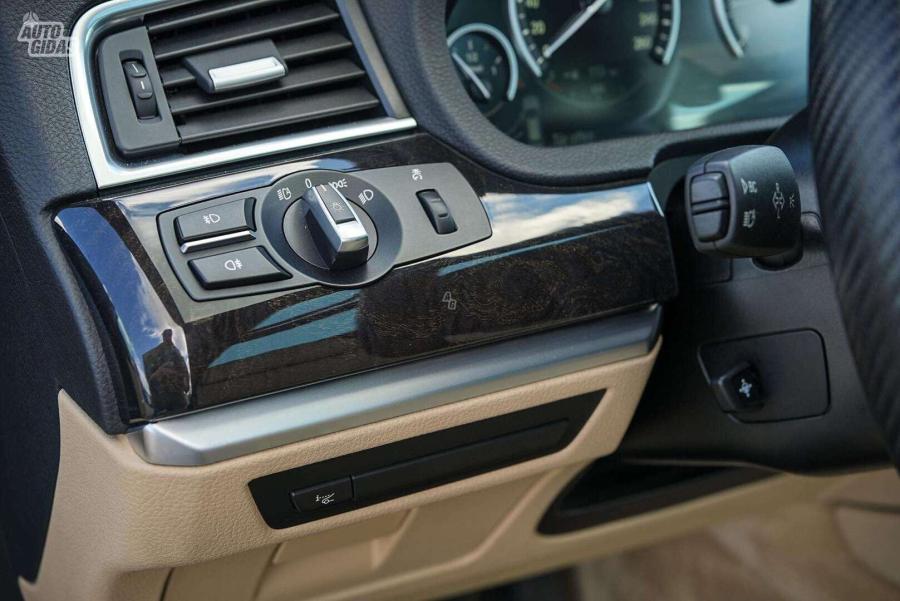 BMW 530 Gran Turismo 2013 Marijampole, ar dzinēja tilpumu 3.00 L un nobraukumu 208 tūkst. km par 12750 €, foto 31 vietnē AUTOMOTO.COM.LV