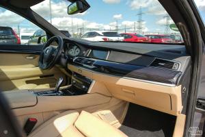 BMW 530 Gran Turismo 2013 Marijampole, ar dzinēja tilpumu 3.00 L un nobraukumu 208 tūkst. km par 12750 €, foto 38 vietnē AUTOMOTO.COM.LV