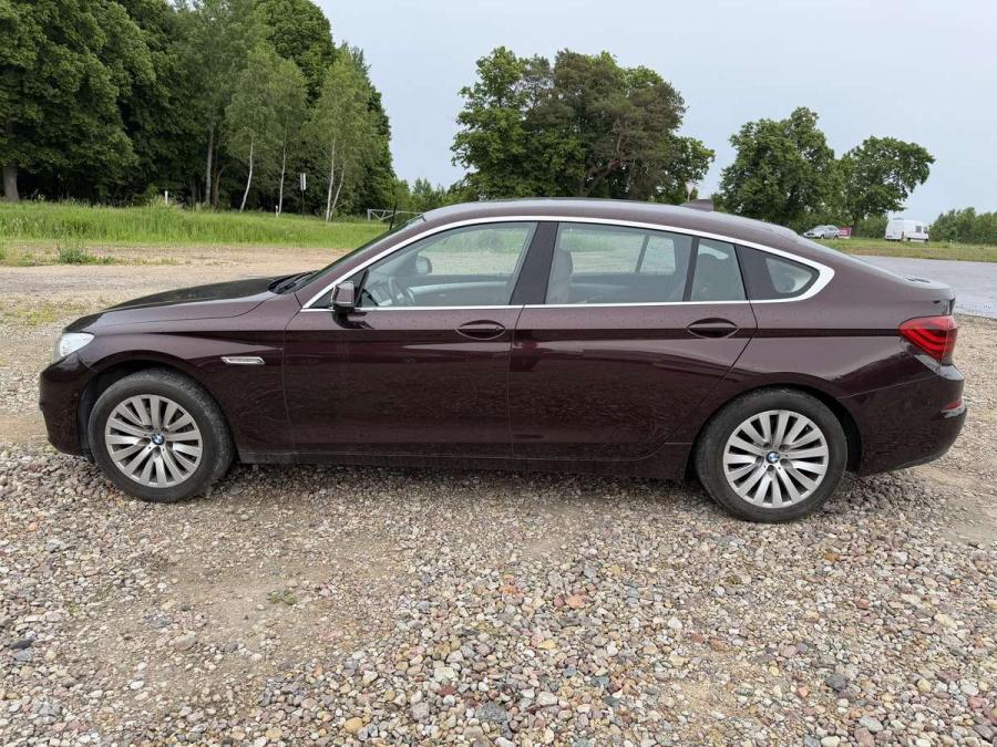 Sarkans BMW 530 Gran Turismo 2014 Viļņa, ar dzinēja tilpumu 2.99 L un nobraukumu 159 tūkst. km par 15000 €, foto 4 vietnē AUTOMOTO.COM.LV