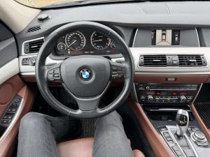 Sarkans BMW 530 Gran Turismo 2014 Viļņa, ar dzinēja tilpumu 2.99 L un nobraukumu 159 tūkst. km par 15000 €, foto 9 vietnē AUTOMOTO.COM.LV