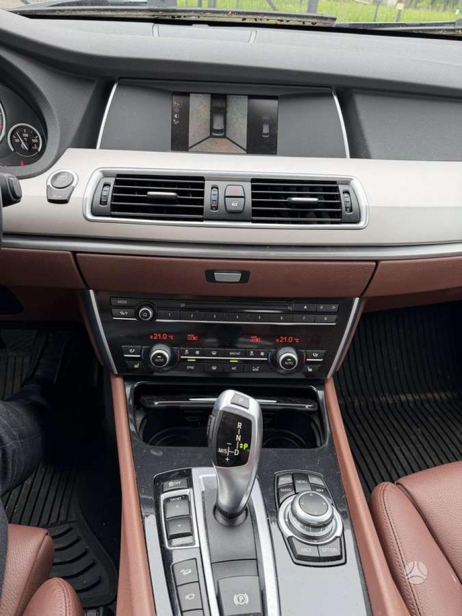 Sarkans BMW 530 Gran Turismo 2014 Viļņa, ar dzinēja tilpumu 2.99 L un nobraukumu 159 tūkst. km par 15000 €, foto 11 vietnē AUTOMOTO.COM.LV
