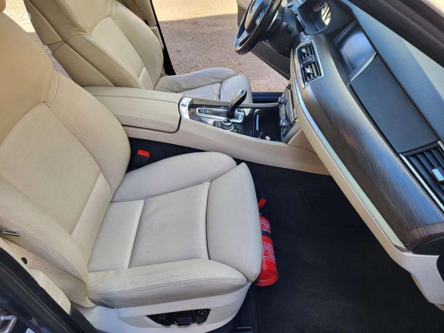 BMW 530 Gran Turismo 2009 Pasvalys, ar dzinēja tilpumu 3.00 L un nobraukumu 306 tūkst. km par 5300 €, foto 19 vietnē AUTOMOTO.COM.LV