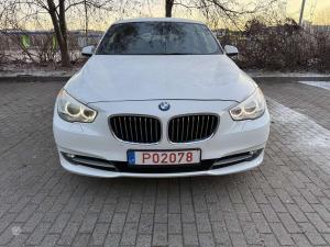 White BMW 530 Gran Turismo 2011 in Vilnius, with an engine capacity of 3.00 L and mileage of 305 thousand km for 8650 €, photo 2 on AUTOMOTO.COM.LV