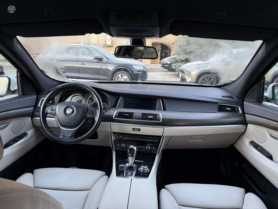 White BMW 530 Gran Turismo 2011 in Vilnius, with an engine capacity of 3.00 L and mileage of 305 thousand km for 8650 €, photo 11 on AUTOMOTO.COM.LV