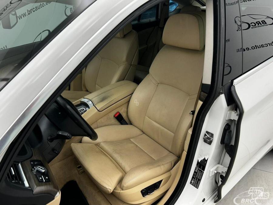 White BMW 530 Gran Turismo 2010 in Avizieniai, with an engine capacity of 3.00 L and mileage of 292 thousand km for 8500 €, photo 6 on AUTOMOTO.COM.LV