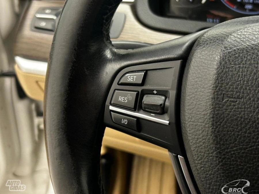 White BMW 530 Gran Turismo 2010 in Avizieniai, with an engine capacity of 3.00 L and mileage of 292 thousand km for 8500 €, photo 14 on AUTOMOTO.COM.LV