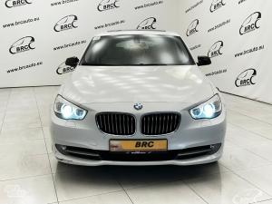 White BMW 530 Gran Turismo 2010 in Avizieniai, with an engine capacity of 3.00 L and mileage of 292 thousand km for 8500 €, photo 26 on AUTOMOTO.COM.LV