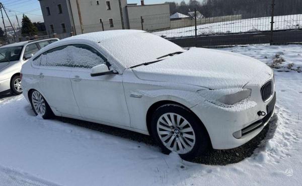 White BMW 530 Gran Turismo 2012 in Vilnius, with an engine capacity of 2.99 L and mileage of 340 thousand km for 3950 €, photo 1 on AUTOMOTO.COM.LV