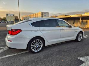 White BMW 530 Gran Turismo 2012 in Vilnius, with an engine capacity of 2.99 L and mileage of 382 thousand km for 8888 €, photo 7 on AUTOMOTO.COM.LV