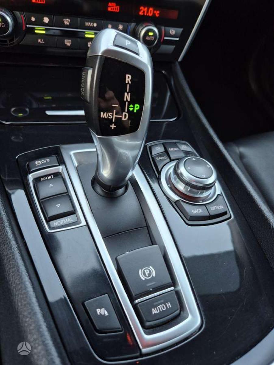 White BMW 530 Gran Turismo 2012 in Vilnius, with an engine capacity of 2.99 L and mileage of 382 thousand km for 8888 €, photo 25 on AUTOMOTO.COM.LV