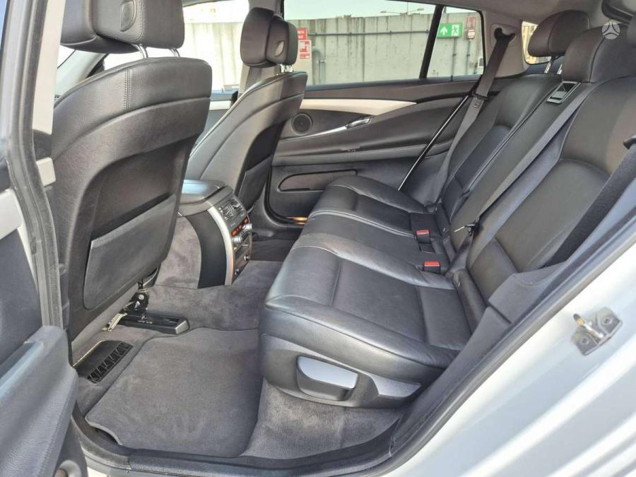White BMW 530 Gran Turismo 2012 in Vilnius, with an engine capacity of 2.99 L and mileage of 382 thousand km for 8888 €, photo 37 on AUTOMOTO.COM.LV