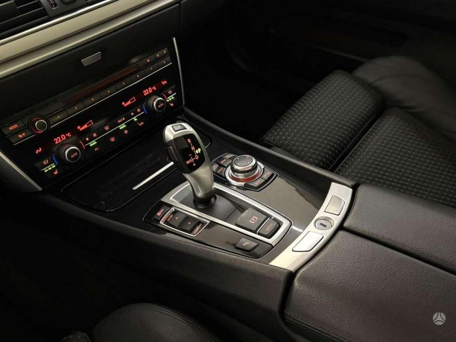 Белый БМВ 530 Gran Turismo 2012 в Мариямполе, объемом двигателя 2.99 л и пробегом 306 тыс. км за 9350 €, фото 4 на AUTOMOTO.COM.LV