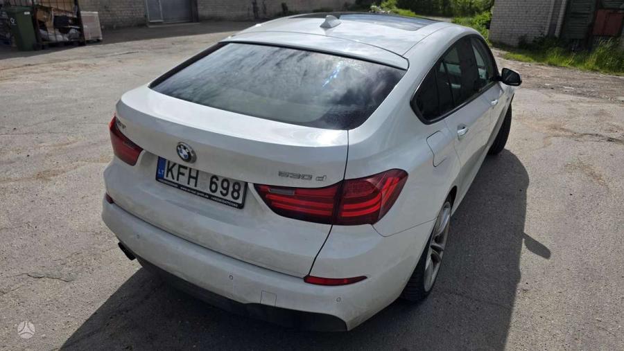 Balts BMW 530 Gran Turismo 2013 Kauņa, ar dzinēja tilpumu 2.99 L un nobraukumu 250 tūkst. km par 8500 €, foto 5 vietnē AUTOMOTO.COM.LV