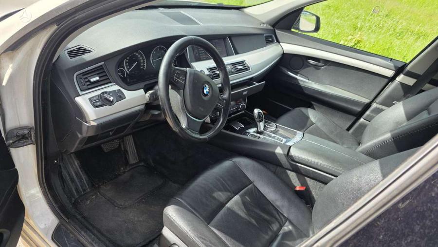 Balts BMW 530 Gran Turismo 2013 Kauņa, ar dzinēja tilpumu 2.99 L un nobraukumu 250 tūkst. km par 8500 €, foto 8 vietnē AUTOMOTO.COM.LV