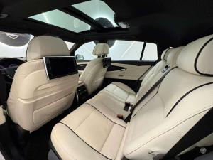 White BMW 530 Gran Turismo 2014 in Marijampole, with an engine capacity of 2.99 L and mileage of 325 thousand km for 15650 €, photo 4 on AUTOMOTO.COM.LV