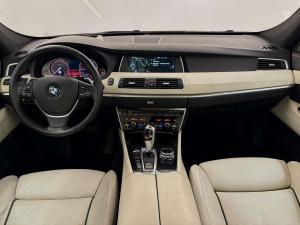 White BMW 530 Gran Turismo 2014 in Marijampole, with an engine capacity of 2.99 L and mileage of 325 thousand km for 15650 €, photo 14 on AUTOMOTO.COM.LV