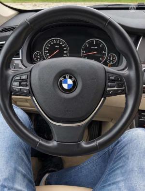 Balts BMW 530 Gran Turismo 2015 Klaipėda, ar dzinēja tilpumu 2.99 L un nobraukumu 156 tūkst. km par 17800 €, foto 25 vietnē AUTOMOTO.COM.LV