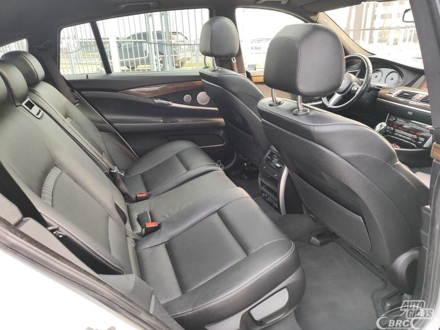 Balts BMW 530 Gran Turismo 2017 Avižieniai, ar dzinēja tilpumu 3.00 L un nobraukumu 318 tūkst. km par 15500 €, foto 12 vietnē AUTOMOTO.COM.LV
