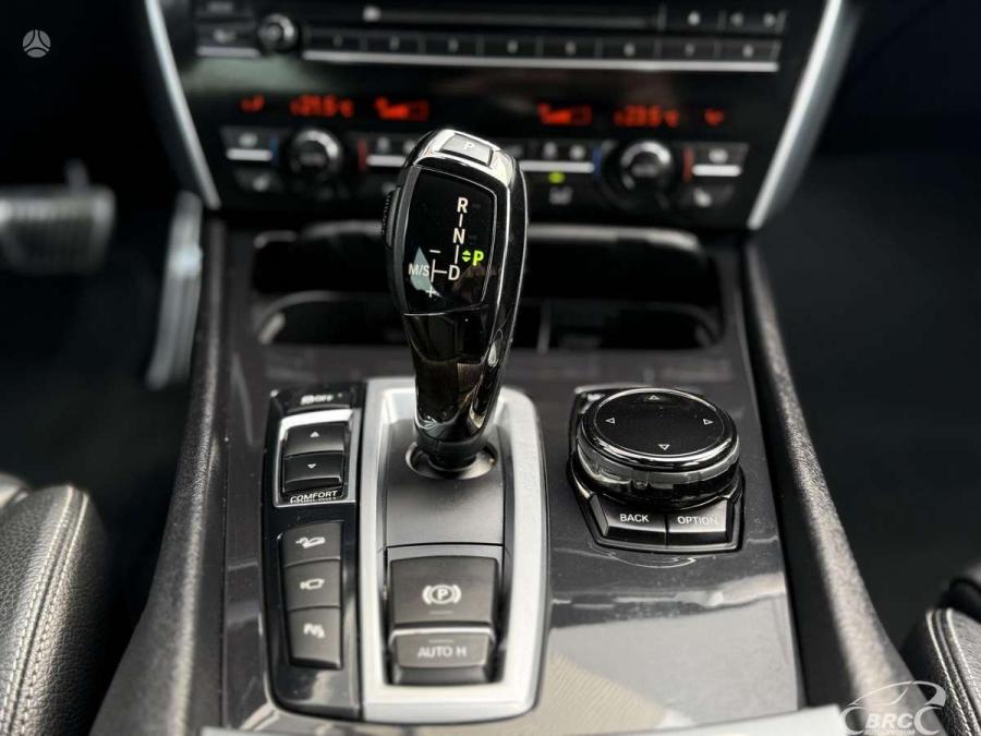 Белый БМВ 530 Gran Turismo 2017 в Клайпеда, объемом двигателя 2.99 л и пробегом 318 тыс. км за 13900 €, фото 29 на AUTOMOTO.COM.LV