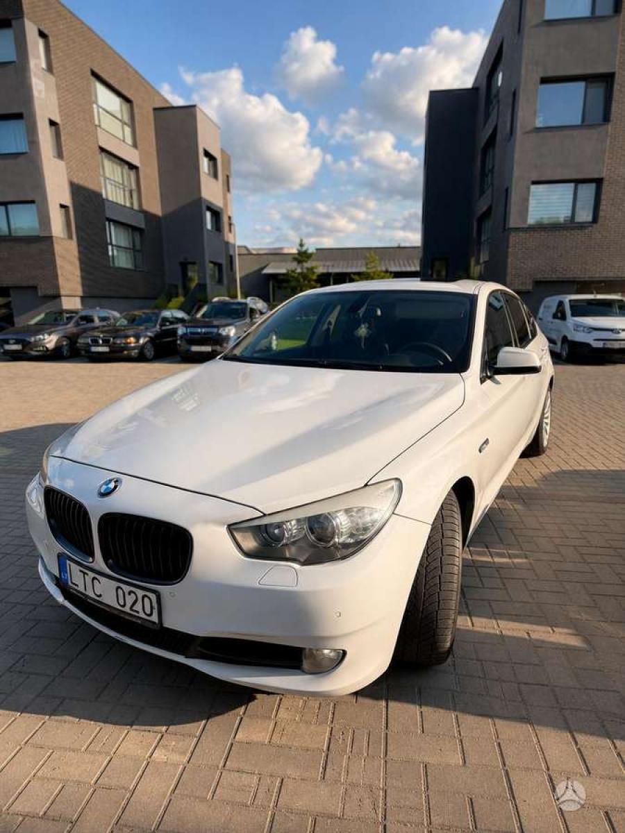 White BMW 530 Gran Turismo 2009 in Kaunas, with an engine capacity of 0.00 L and mileage of 415 thousand km for 8100 €, photo 1 on AUTOMOTO.COM.LV