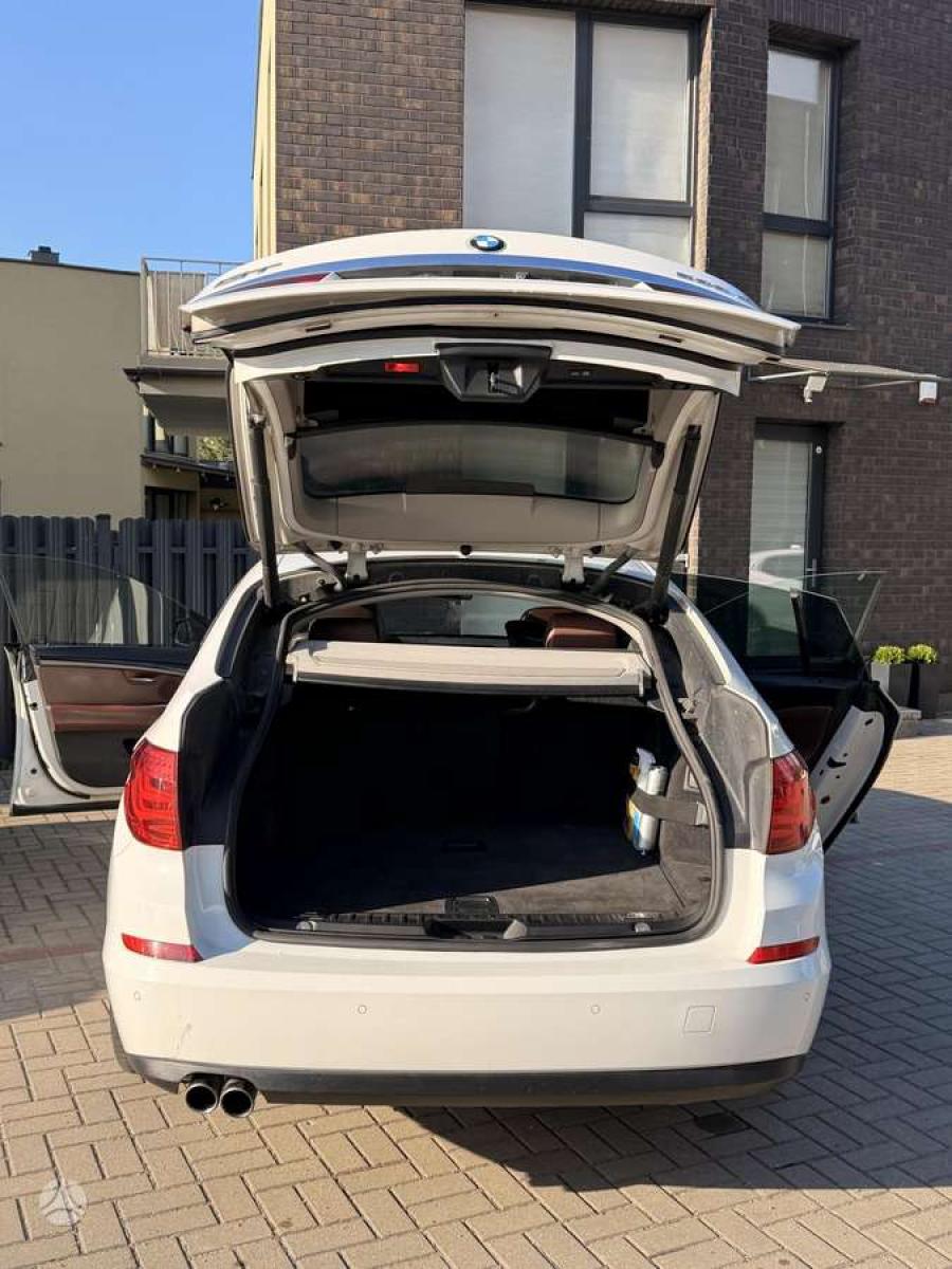 White BMW 530 Gran Turismo 2009 in Kaunas, with an engine capacity of 0.00 L and mileage of 415 thousand km for 8100 €, photo 8 on AUTOMOTO.COM.LV