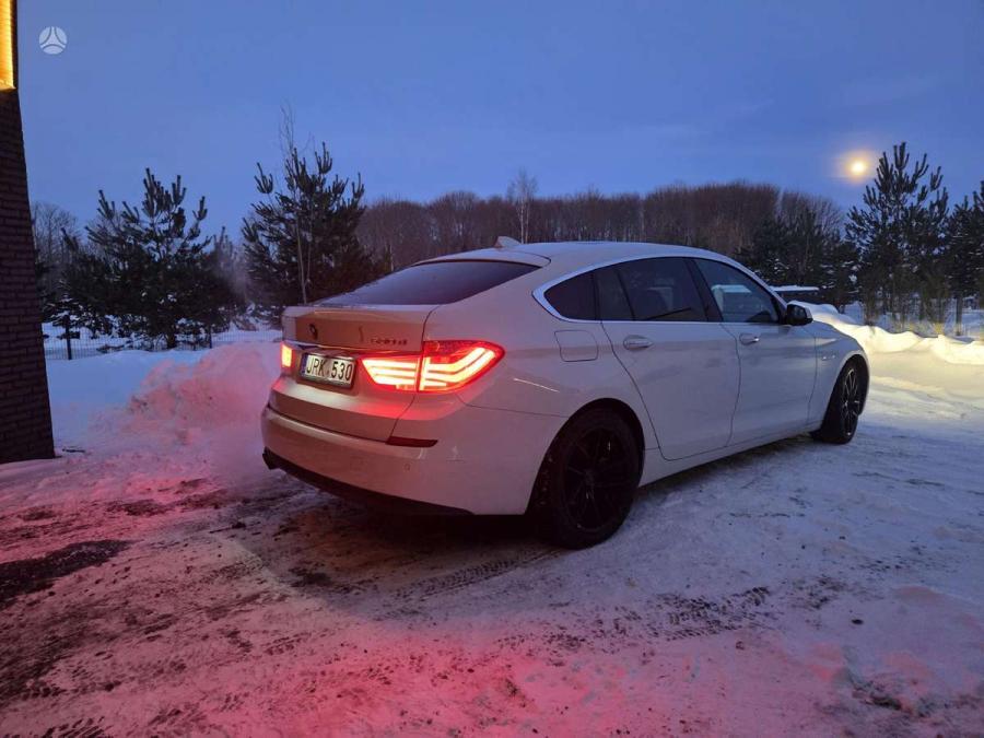 White BMW 530 Gran Turismo 2011 in Klaipeda, with an engine capacity of 2.99 L and mileage of 306 thousand km for 8000 €, photo 4 on AUTOMOTO.COM.LV
